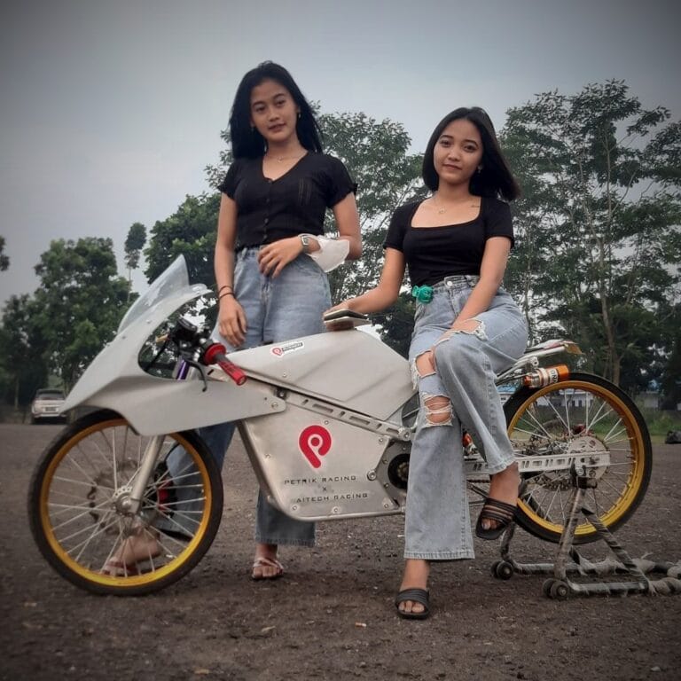 DYVOLT – Bengkel Service Modif Sepeda Motor Listrik